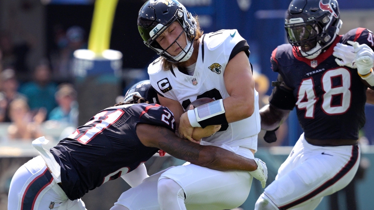 With hopes of improving offense, Jaguars head across the pond to host ...