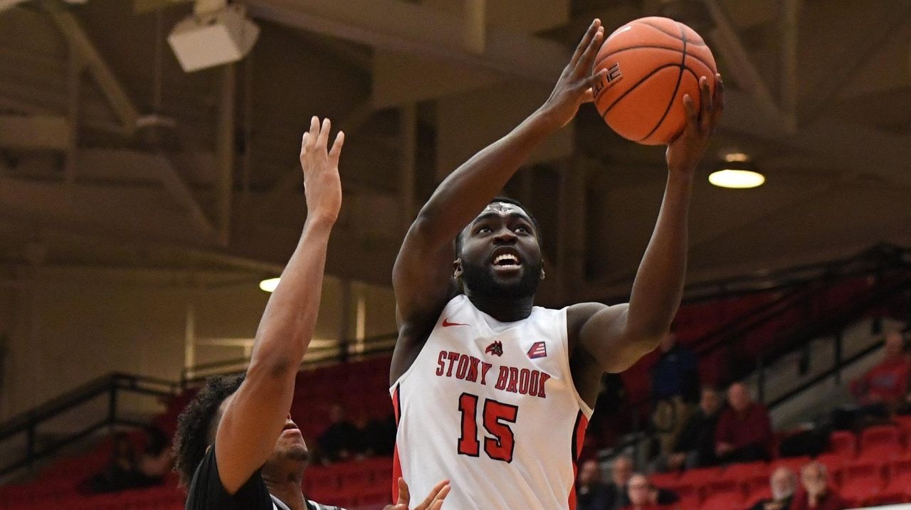 Stony Brook comes back, scrambles past LIU Brooklyn for victory - Newsday