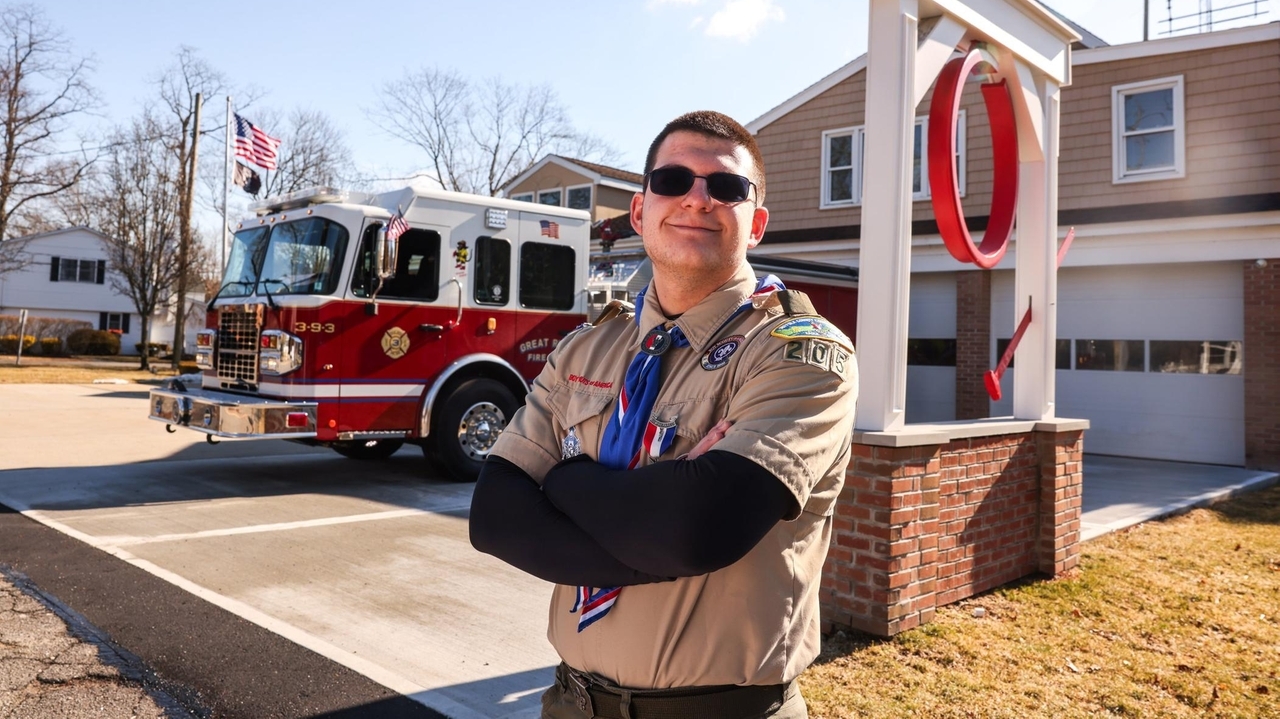 Jesse Hodge comes to the rescue of Great River firehouse gong - Newsday