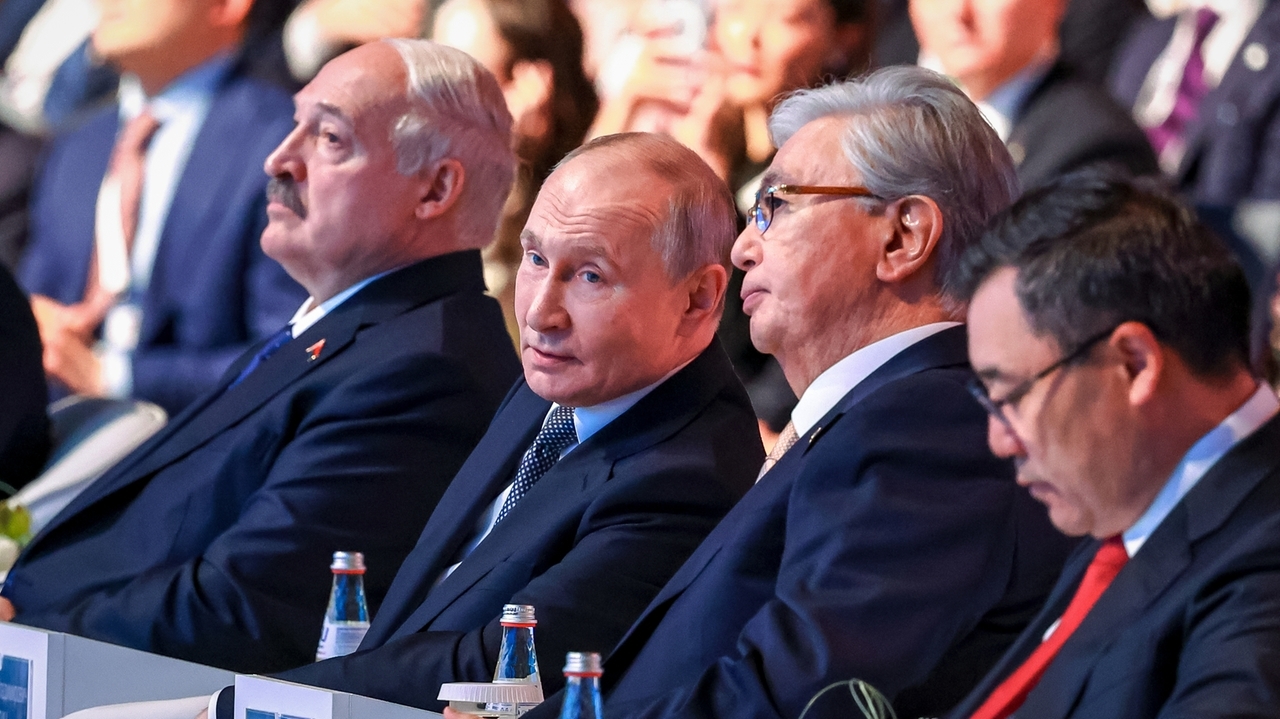 Moscow-led economic grouping threatens to suspend Armenia over its EU ...