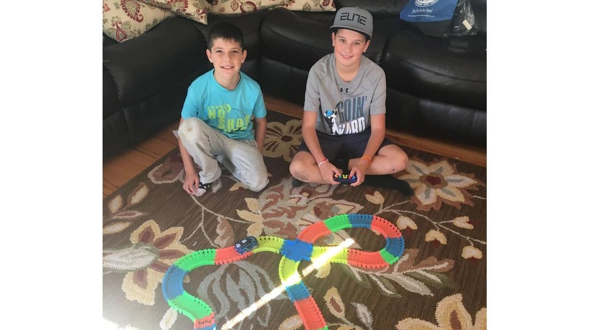 Magic Tracks remote-controlled car set is worth a spin - Newsday