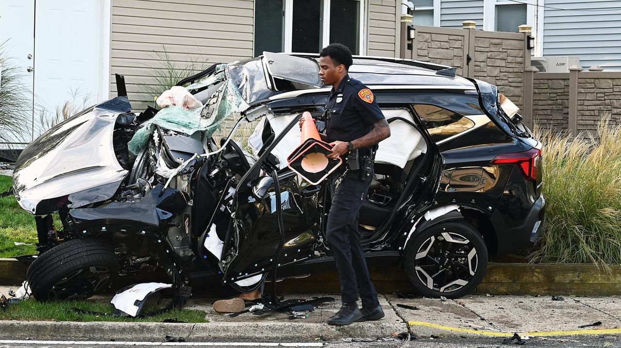 Counseling, condolences after Babylon teen killed in crash - Newsday