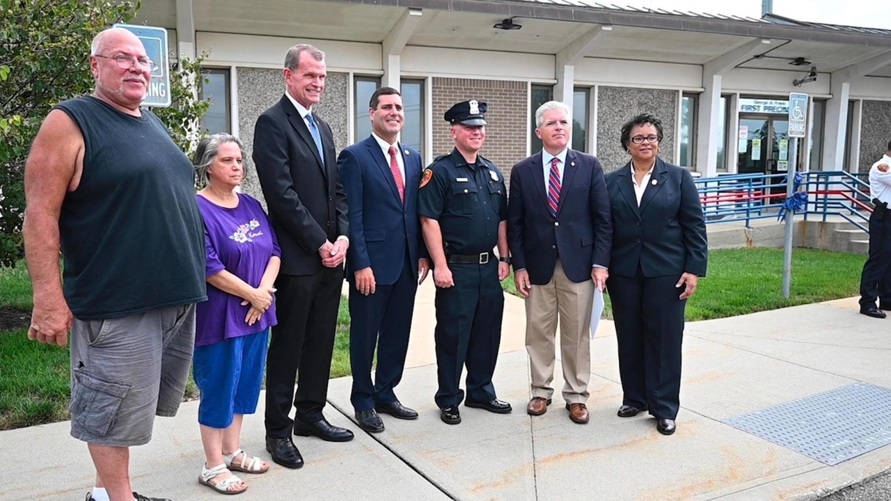 SCPD officer recognized after routine patrol led to gun arrest - Newsday
