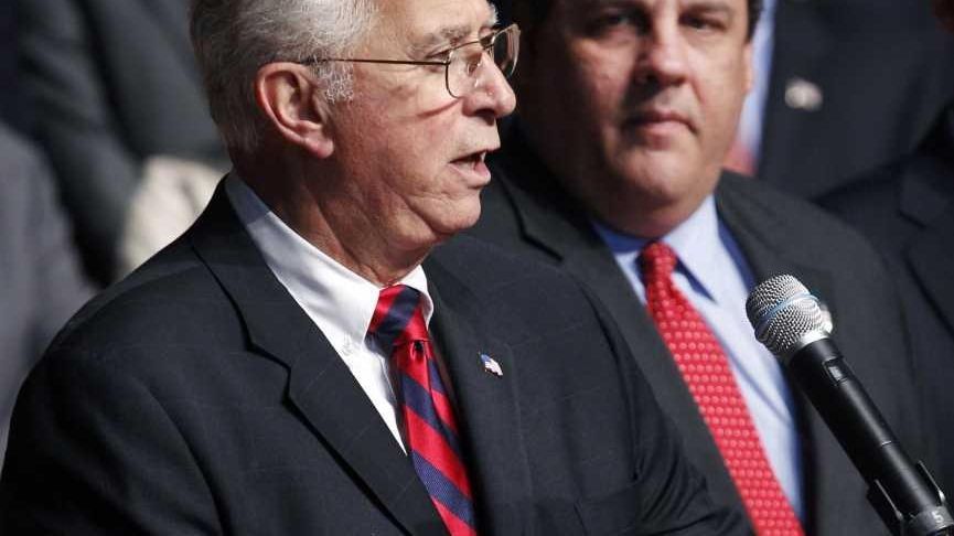 N.J. Assemb. Alex DeCroce dies at 75 - Newsday