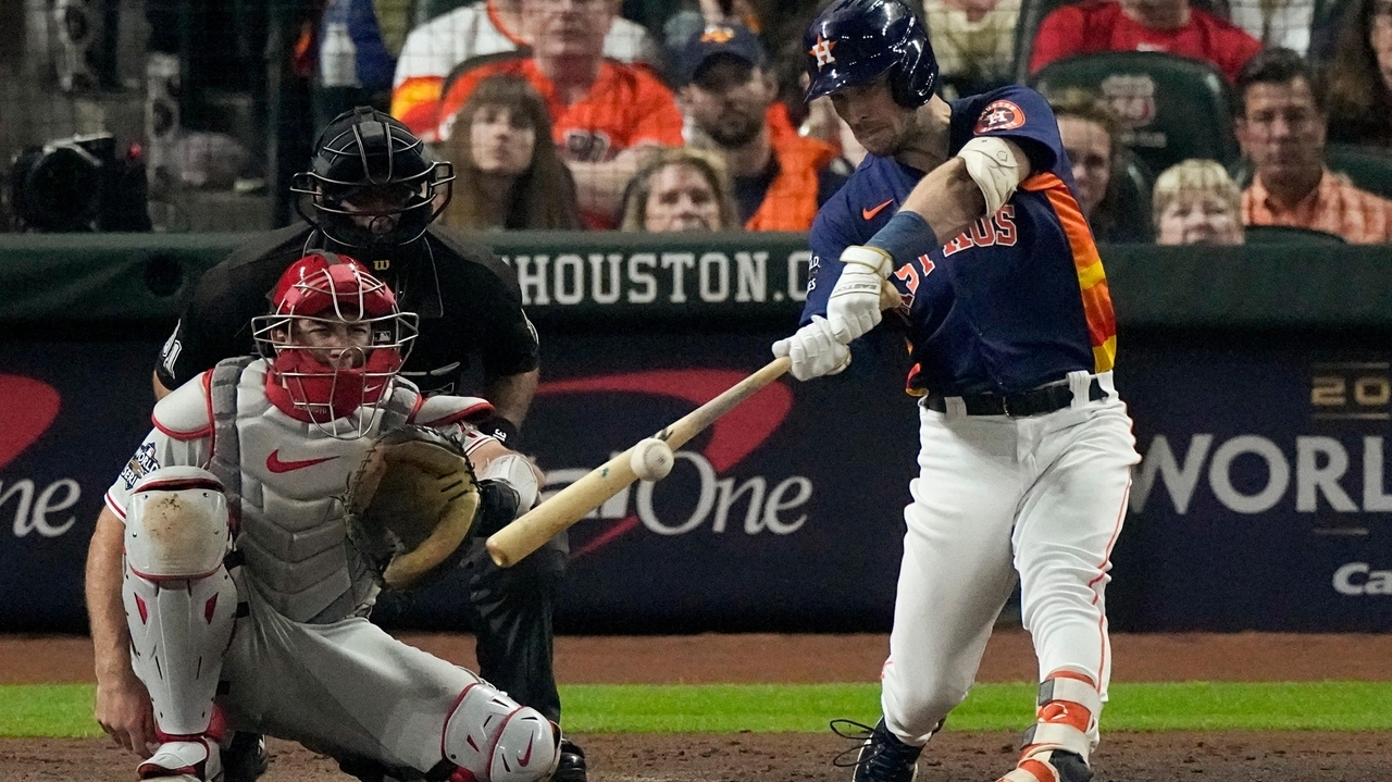 World Series: Astros start fast with three quick doubles, tie series ...