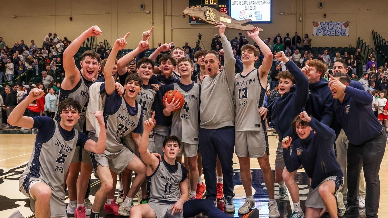 Smithtown West boys basketball tops South Side for Long Island crown ...