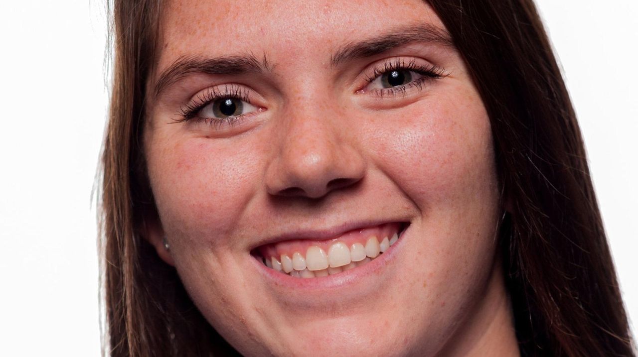 Division's Gillis is like having another coach on the floor - Newsday