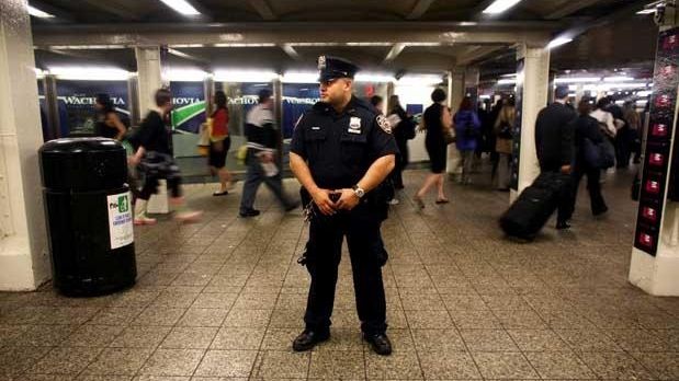 MTA, NYPD increasing presence on trains and buses to fight crime - Newsday