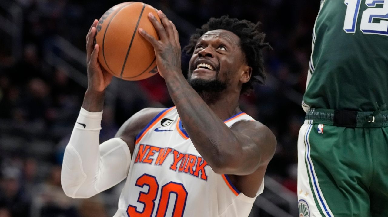 Julius Randle's 42 points lead Knicks to another road win - Newsday