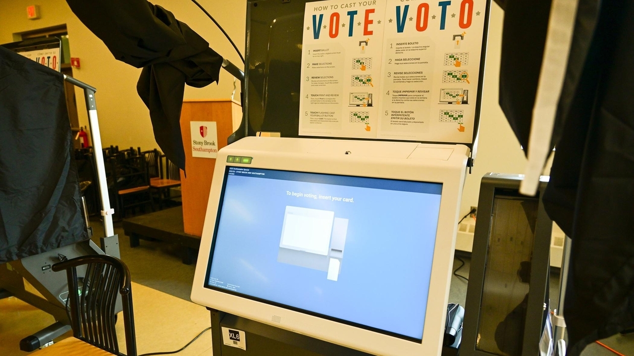 Suffolk Board of Elections will stop supplying voting machines to ...