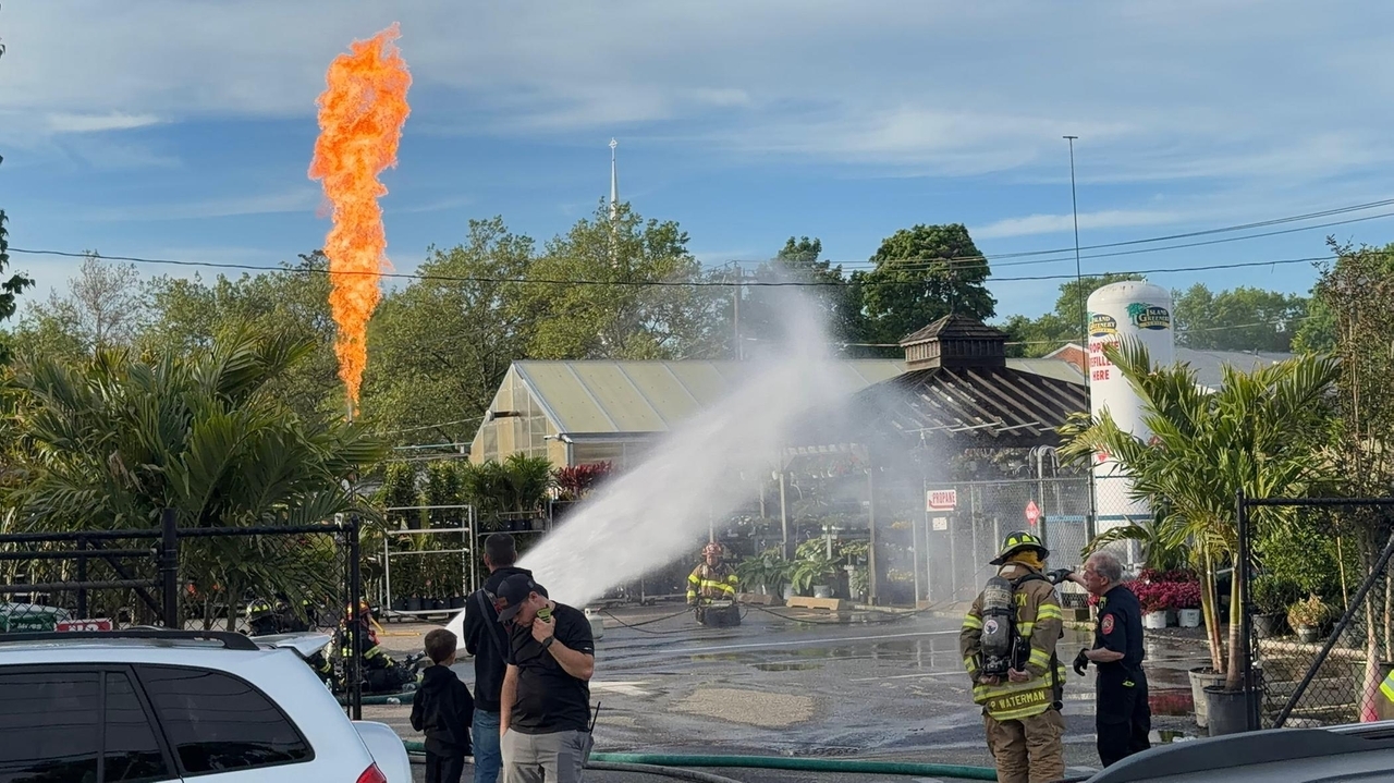 Shelter-in-place order lifted for Bellmore neighborhood after propane ...