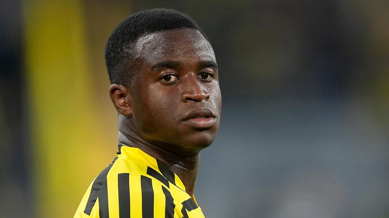 Dortmund tells young talent Moukoko to decide on future - Newsday