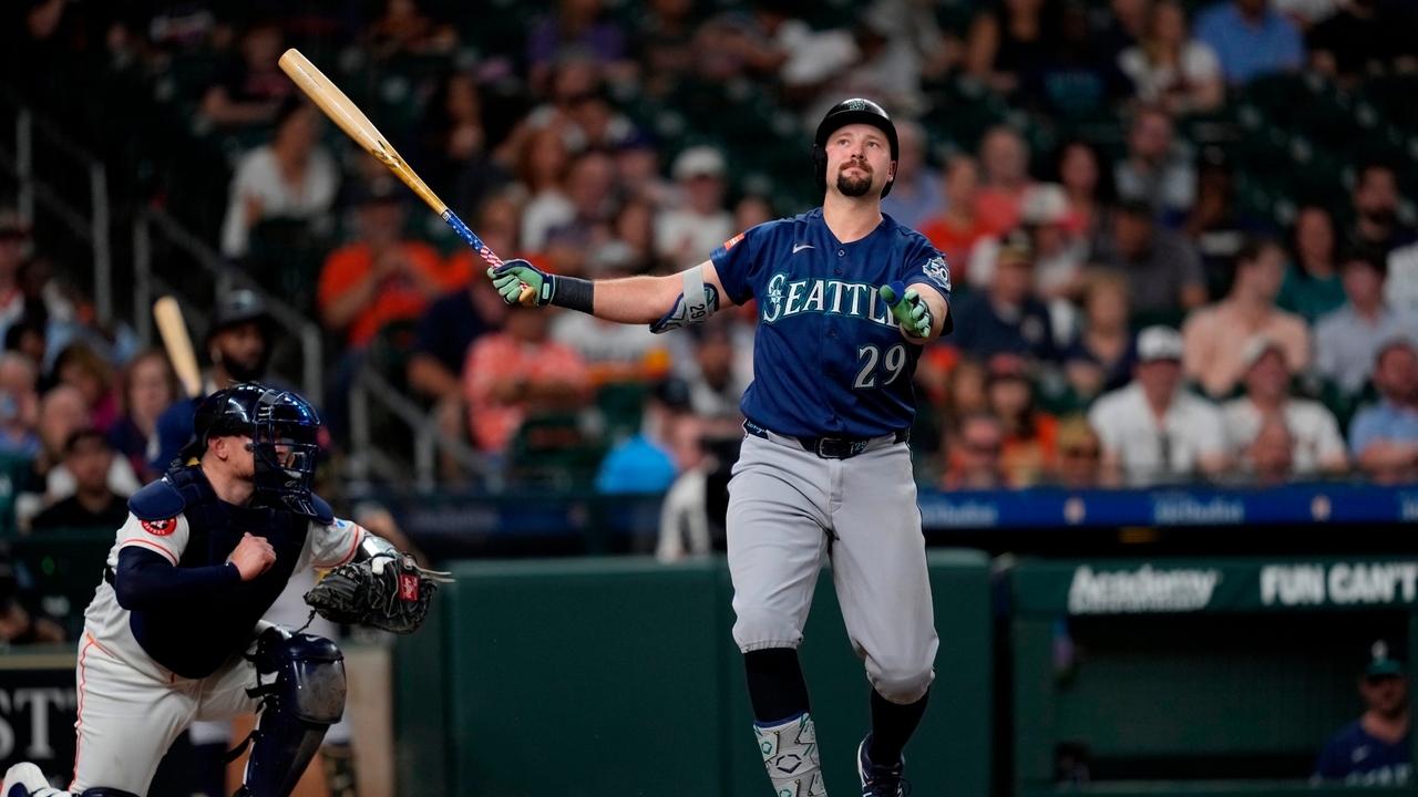 Mariners' Cal Raleigh takes first swings since right oblique injury ...