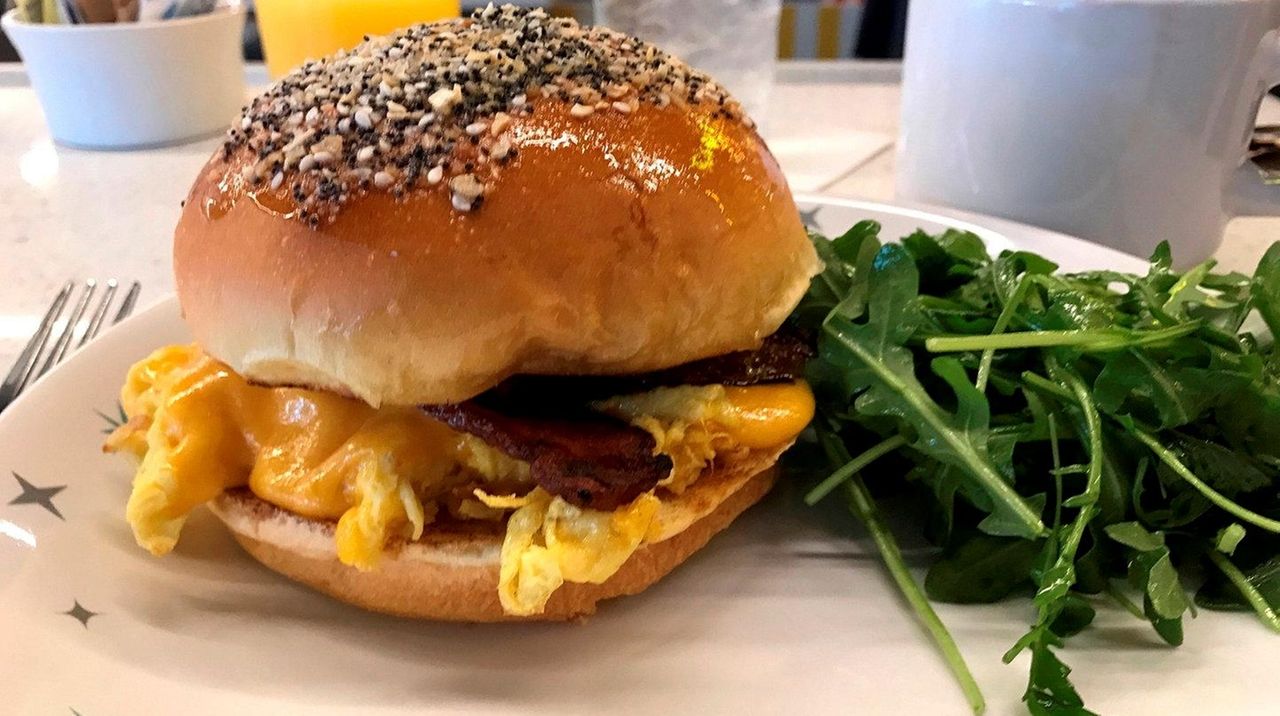 Breakfast-focused restaurant Hatch opens in Huntington - Newsday