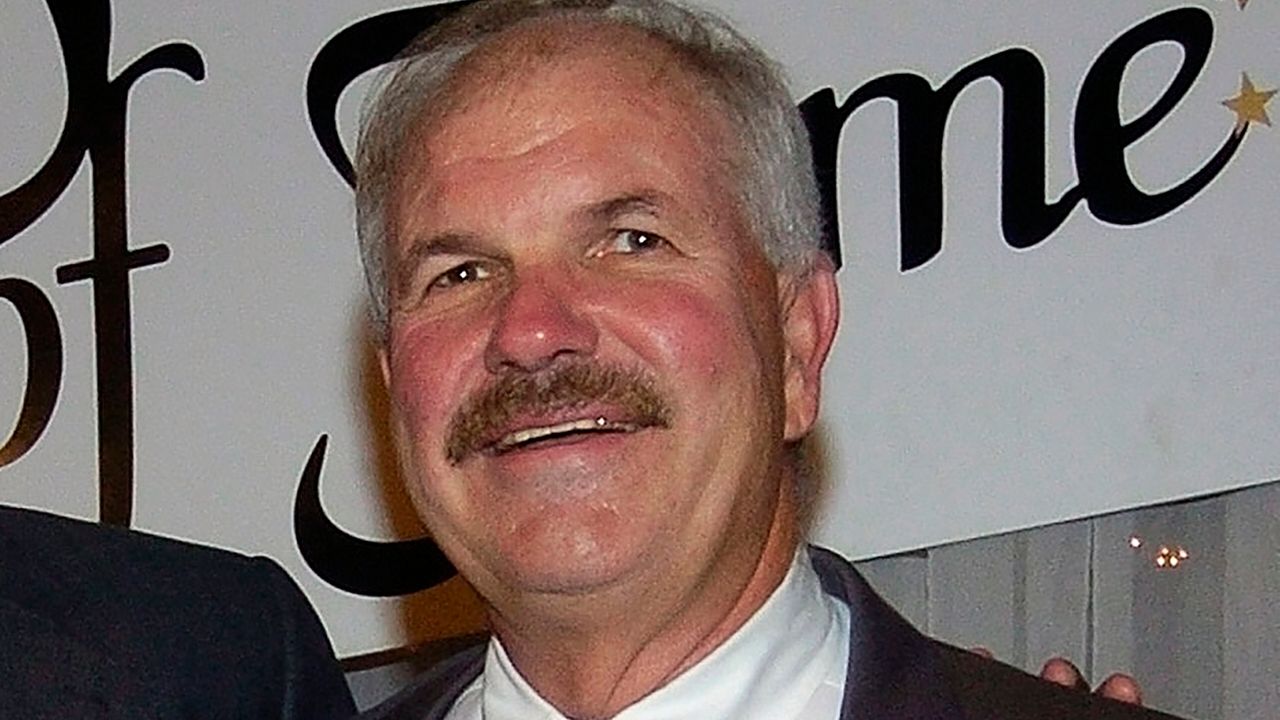 Steve Sidwell, Saints defensive coordinator during 'Dome Patrol' era ...