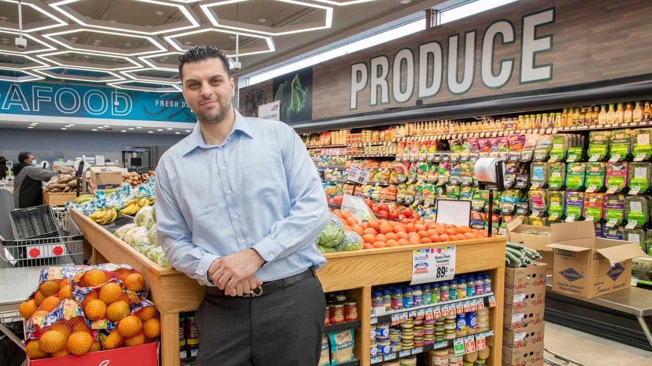 Grocery store opens in former Nassau gym space - Newsday