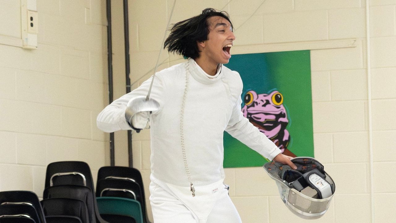 Long Island's best boys and girls fencing teams by weapon - Newsday