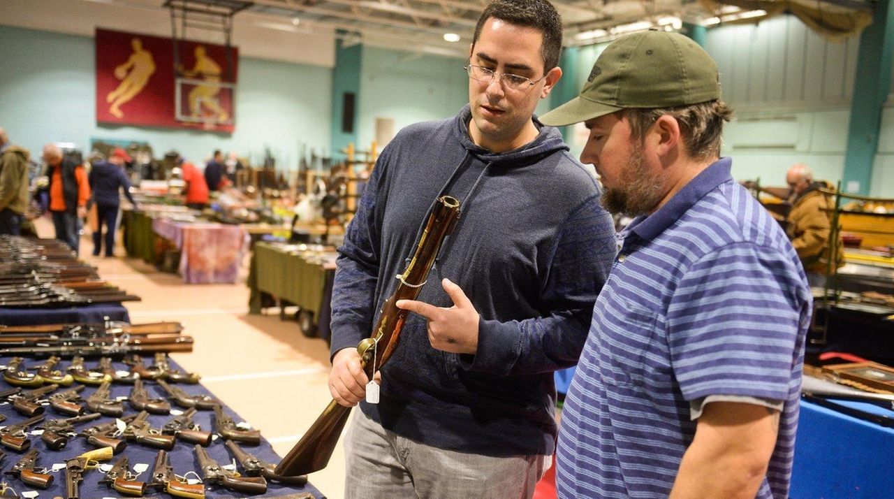 Antique Historical Arms Show draws history buffs, collectors - Newsday