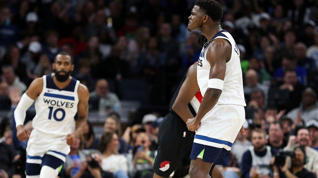 Edwards hits 9 3-pointers as Timberwolves blow out Trail Blazers 127-102 - Newsday