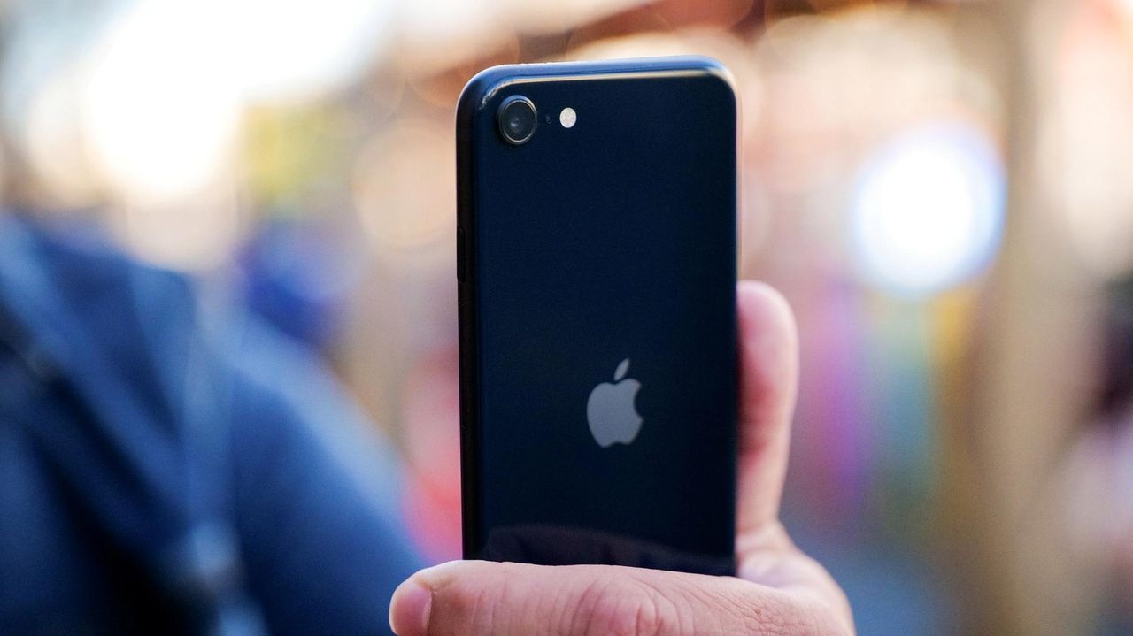 Best cheap phones: Big features for a small price - Newsday