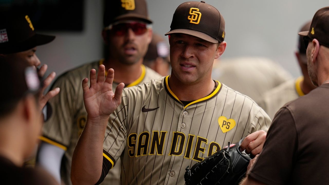 Michael King and two relievers toss 2-hitter as Padres edge the ...