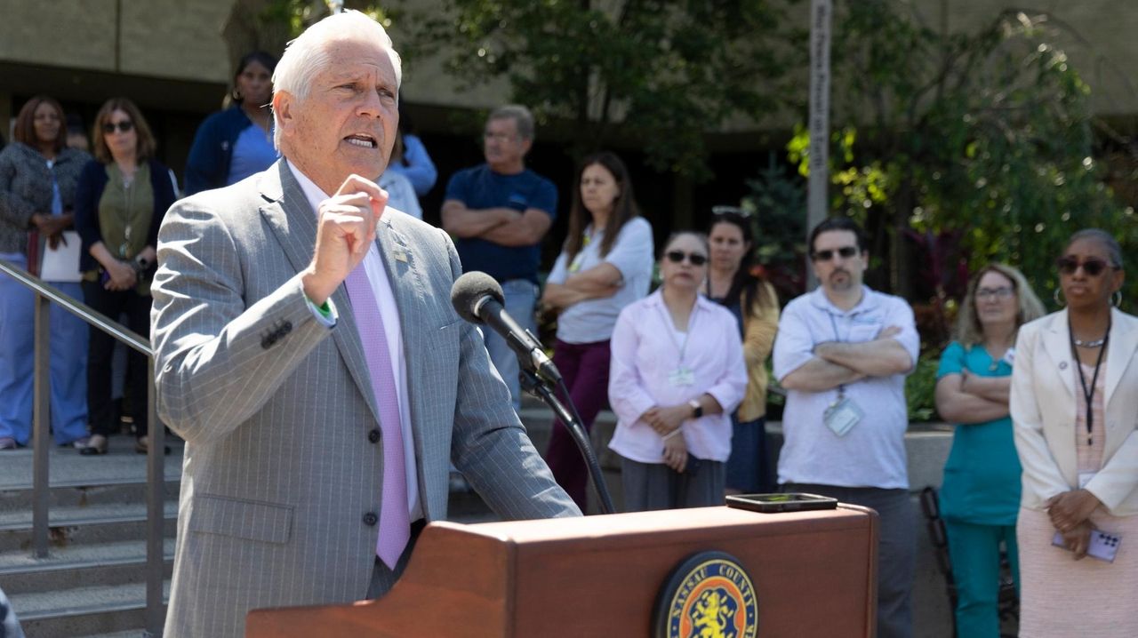 Blakeman should fill his seats on the NUMC board - Newsday