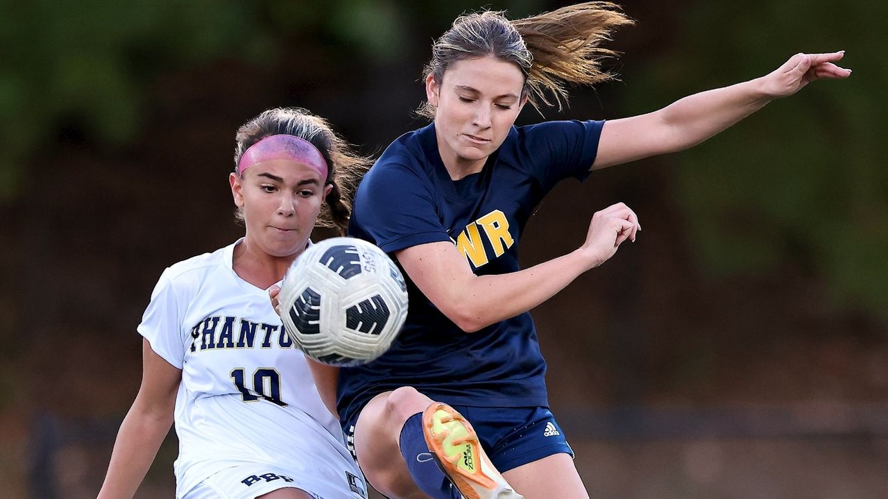 Shoreham-Wading River vs. Bayport-Blue Point - Newsday