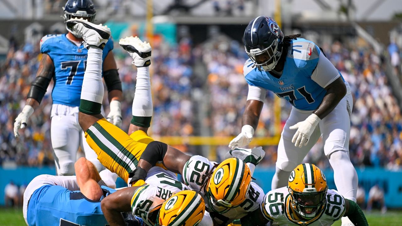 Packers' defense takes another step forward with eight-sack effort ...