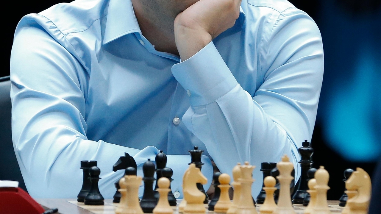World chess federation bars transgender women from competing in women's ...