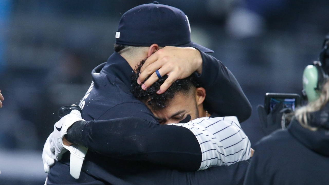 Yankees win third straight on Dominguez's walk-off homer - Newsday