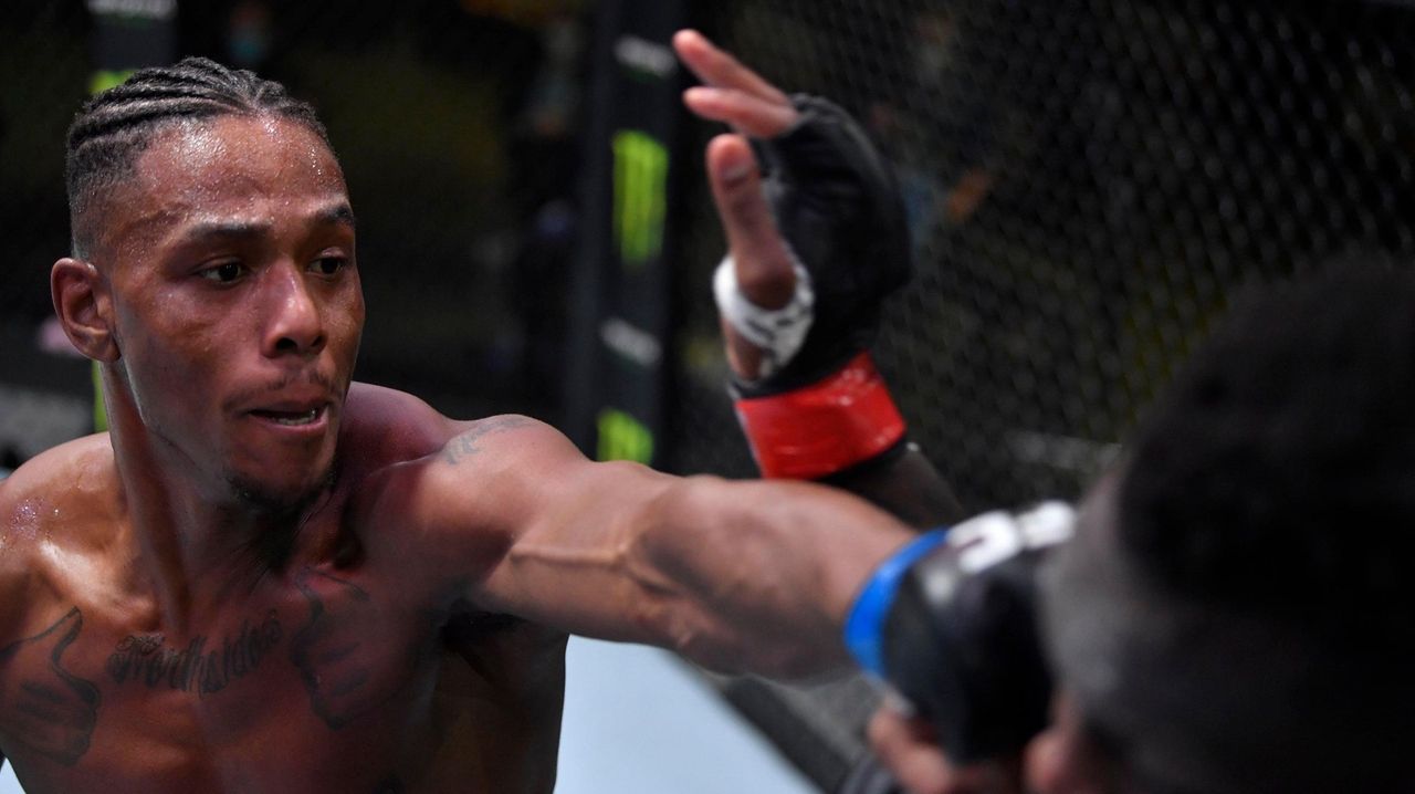Jamahal Hill to vacate light heavyweight UFC title after rupturing ...