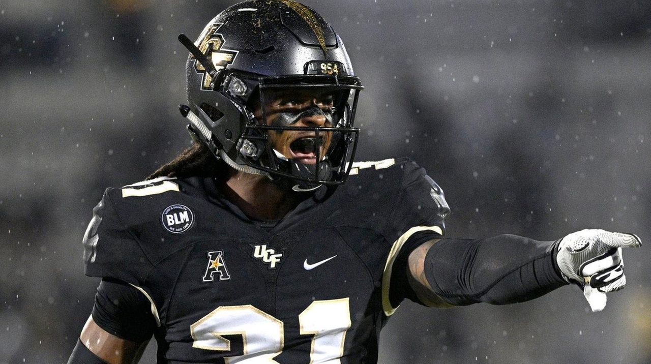 Giants move up to grab UCF cornerback Aaron Robinson after his game ...