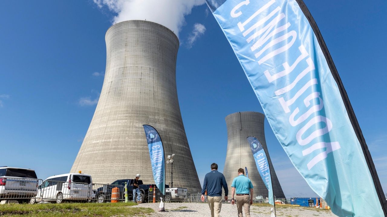 The first US nuclear reactor built from scratch in decades enters ...