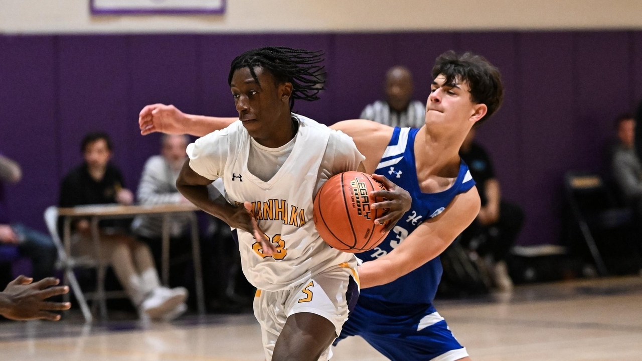 Unbeaten Sewanhaka boys hoops makes statement with win over New Hyde ...