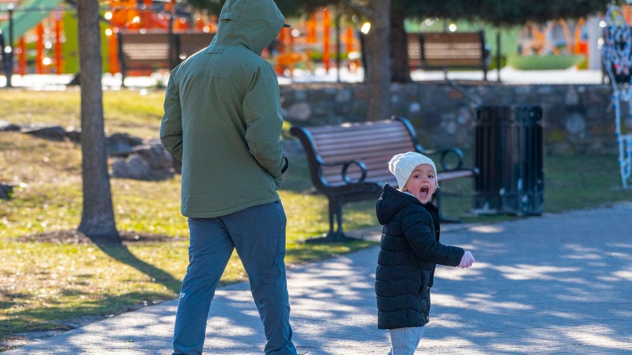Solstice marks arrival of winter; mild forecast for Christmas - Newsday