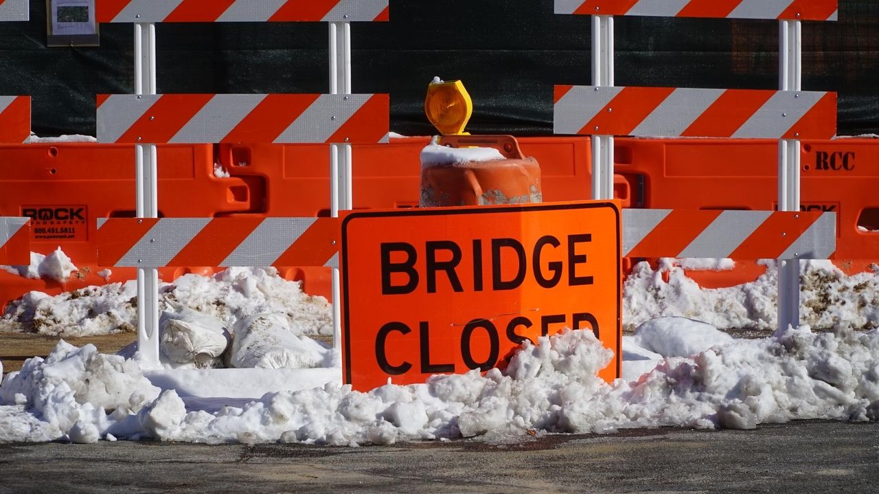 10 bridges on Long Island are in 'poor' condition - Newsday