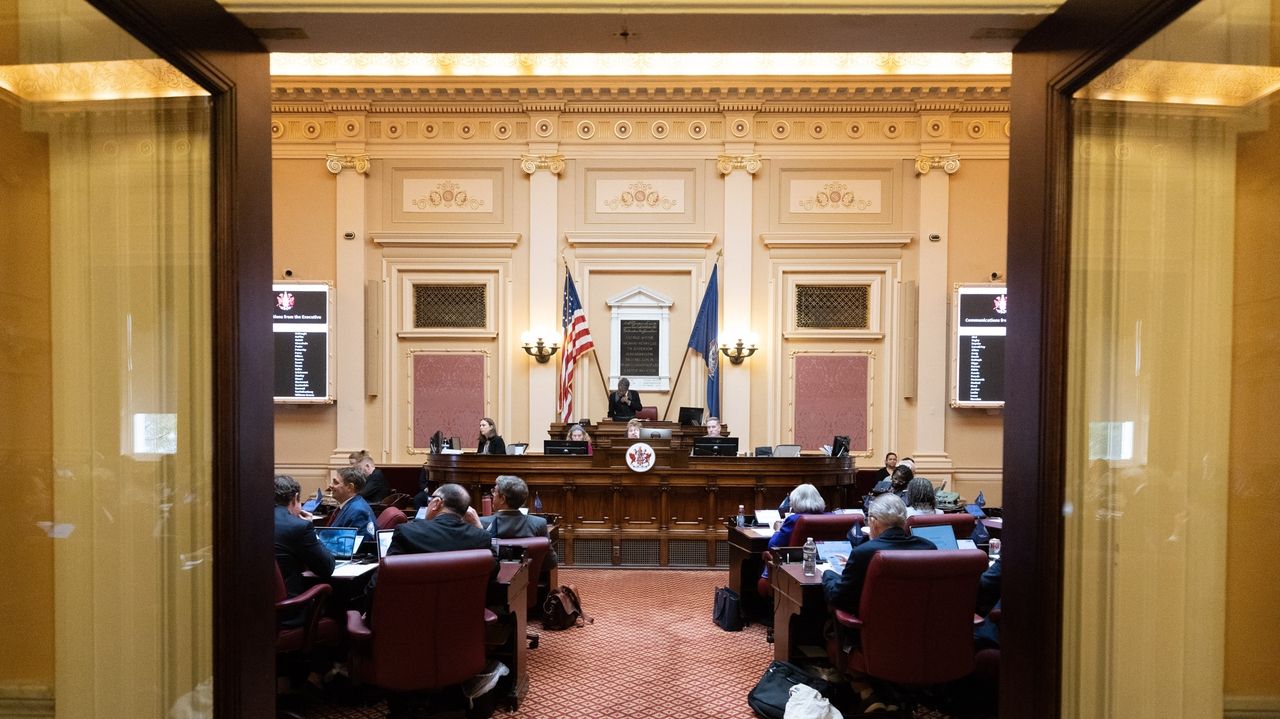 Judge finds Virginia Democrats' redistricting resolution illegal - Newsday