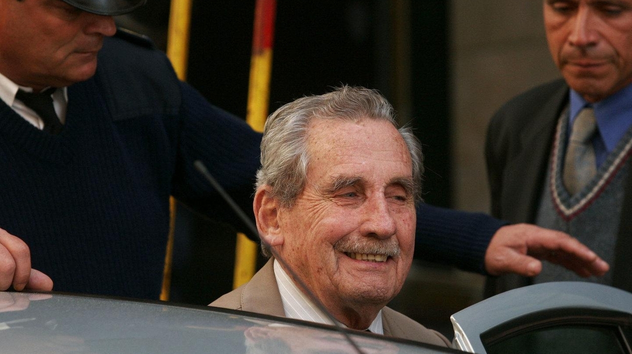 Gregorio Álvarez, Uruguay’s last dictator, 91 - Newsday