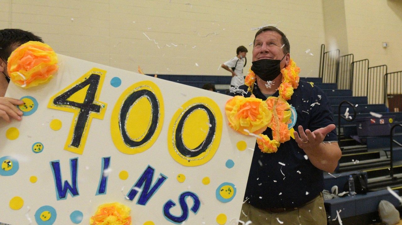 Coach Kropp gets 400th victory as ESM tops Sachem East - Newsday