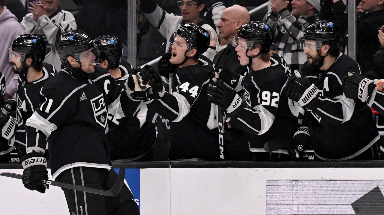 New coach Jim Hiller looks to help Los Angeles Kings regain their ...