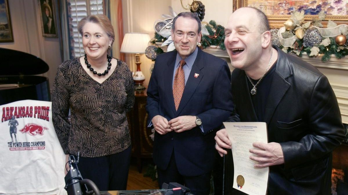 Lou DiBella still a factor in boxing - Newsday