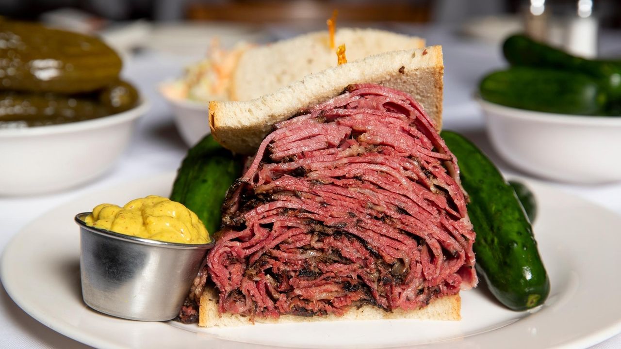 Pastrami King in Merrick to close - Newsday