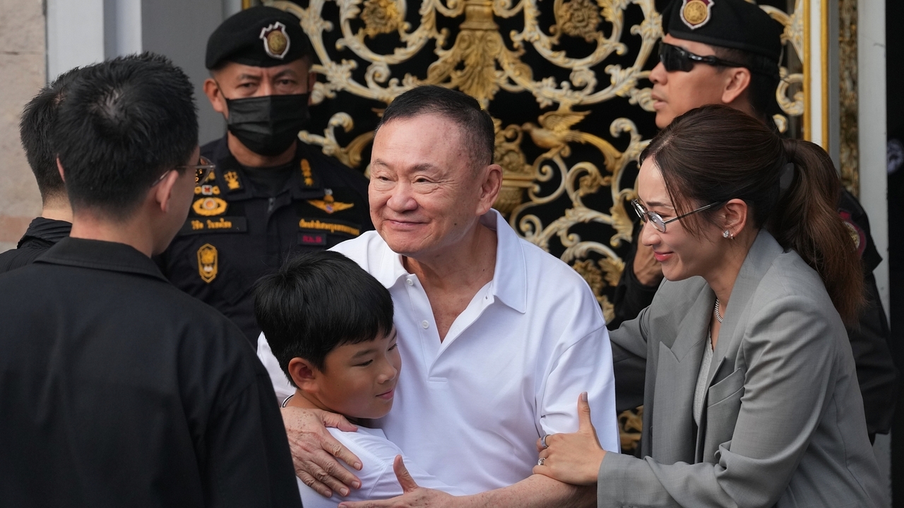Former Thai prime minister Thaksin Shinawatra freed early from parole ...
