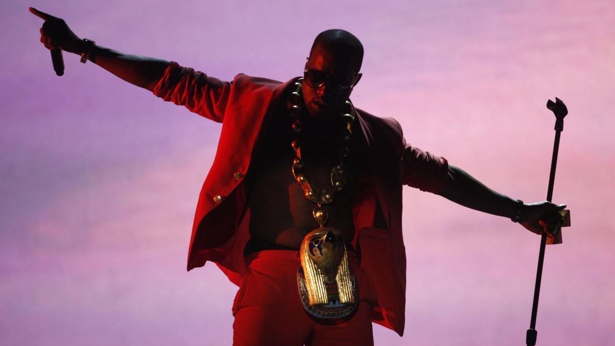 VIDEO: Kanye West shows his "Power" - Newsday