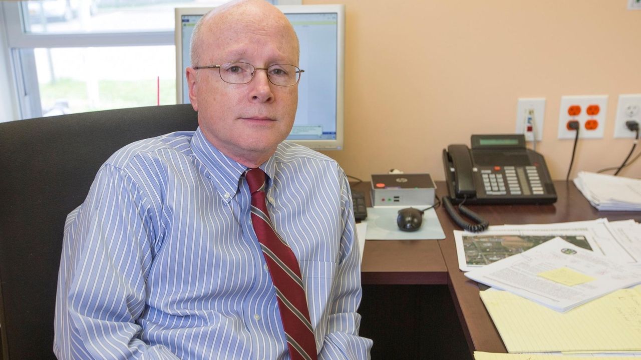 Ex-Riverhead planning official Jefferson Murphree reaches deal in ...