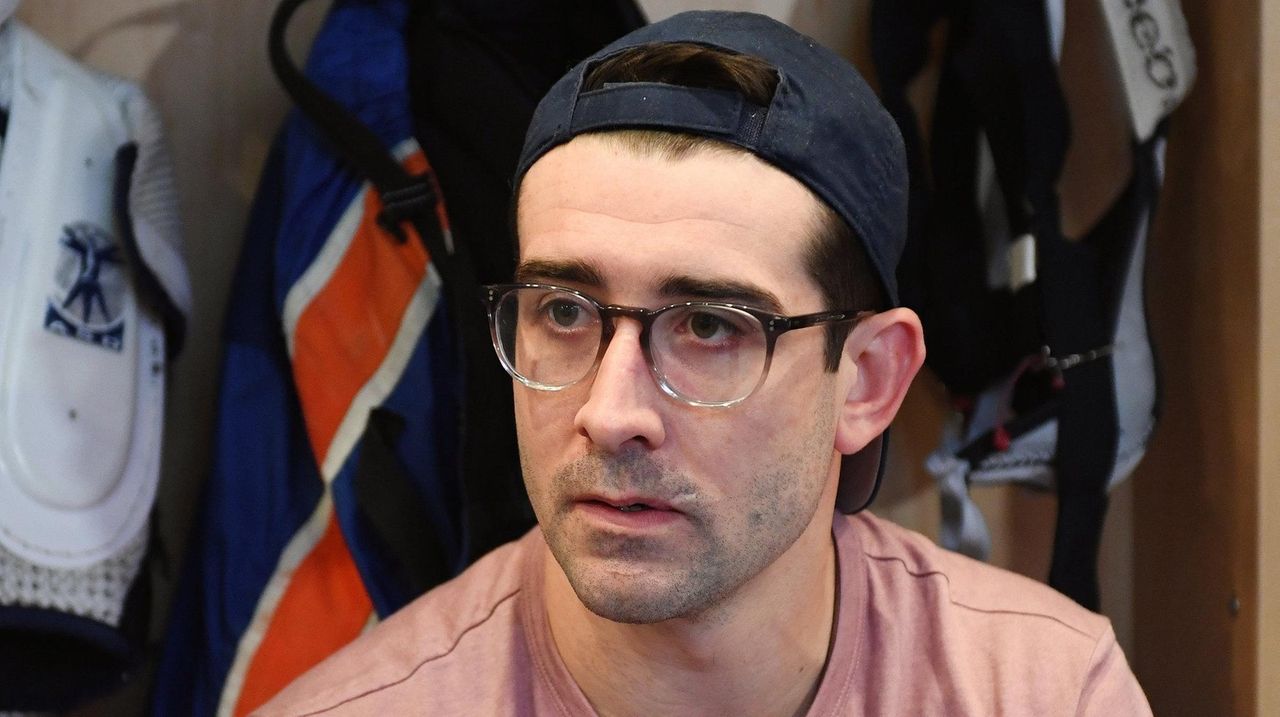 Isles' Clutterbuck says he likely will need back surgery - Newsday