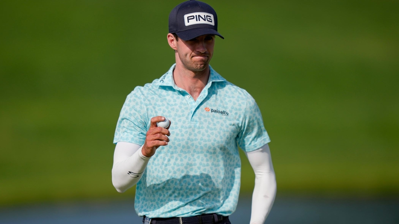 Who is PGA Championship leader Alex Smalley? A player with the ...