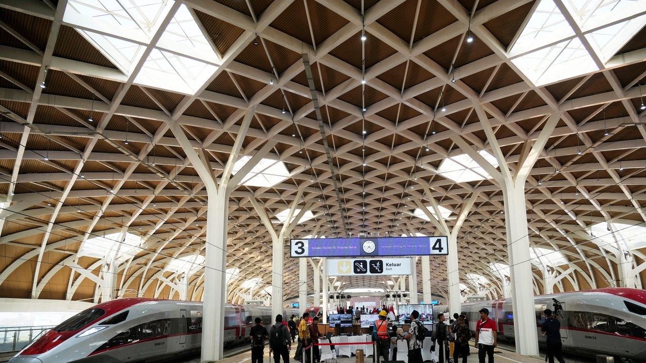 China touts its Belt and Road infrastructure lending as an alternative ...