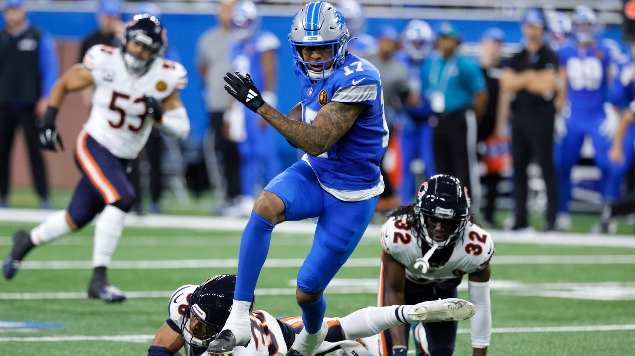 Lions extend win streak to 10 games, hold off Bears for 23-20 victory ...