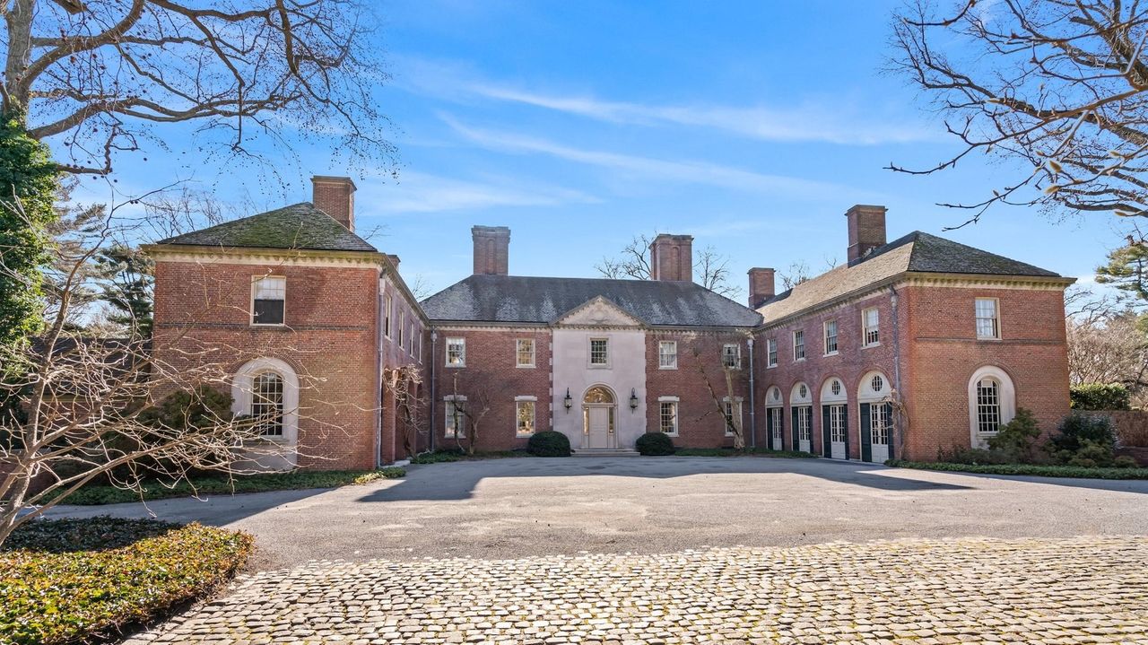 'Erchless,' Old Westbury estate built by Phipps family, lists for $23 ...